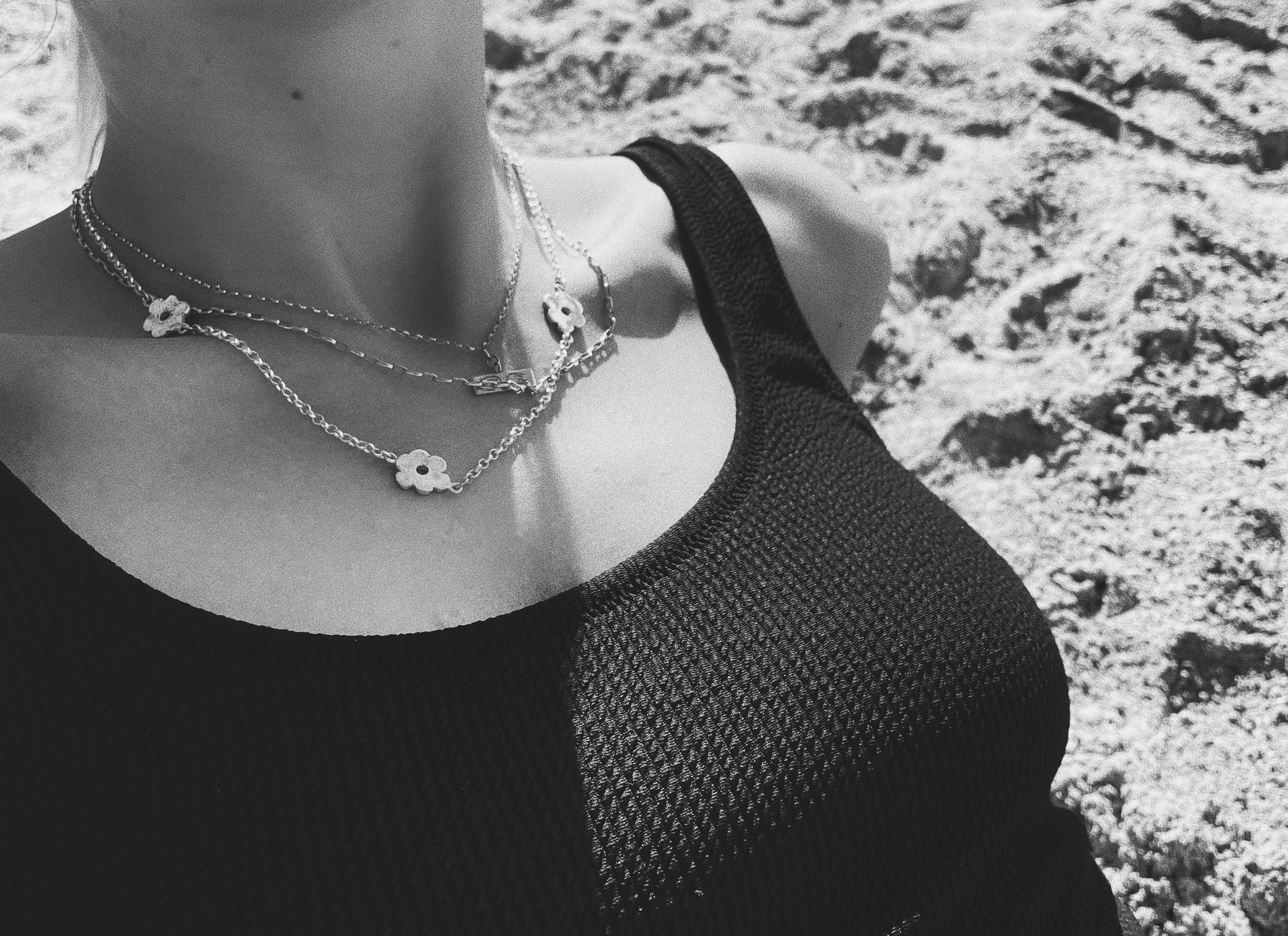 Flower necklace – Rat Betty