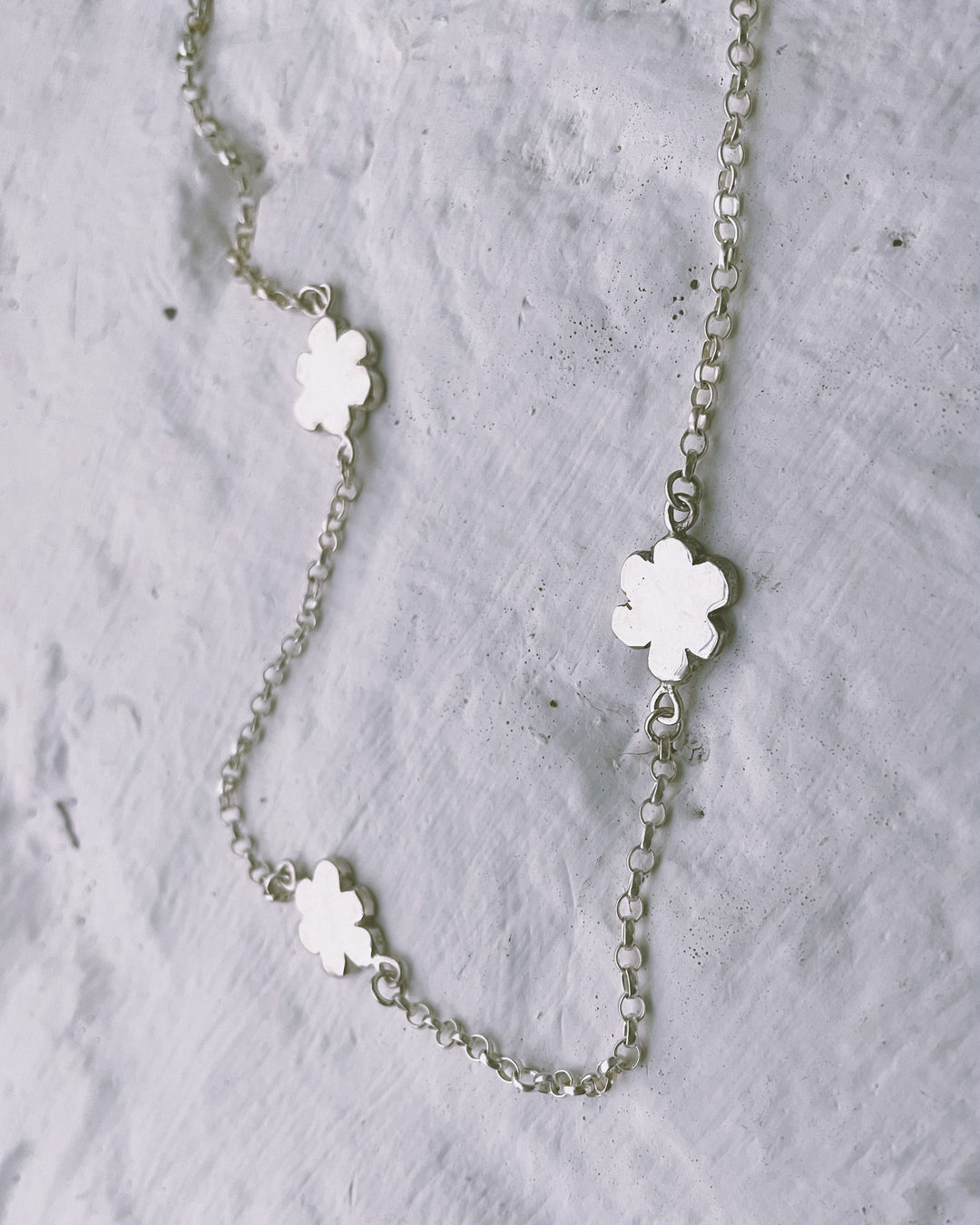 Flower necklace – Rat Betty